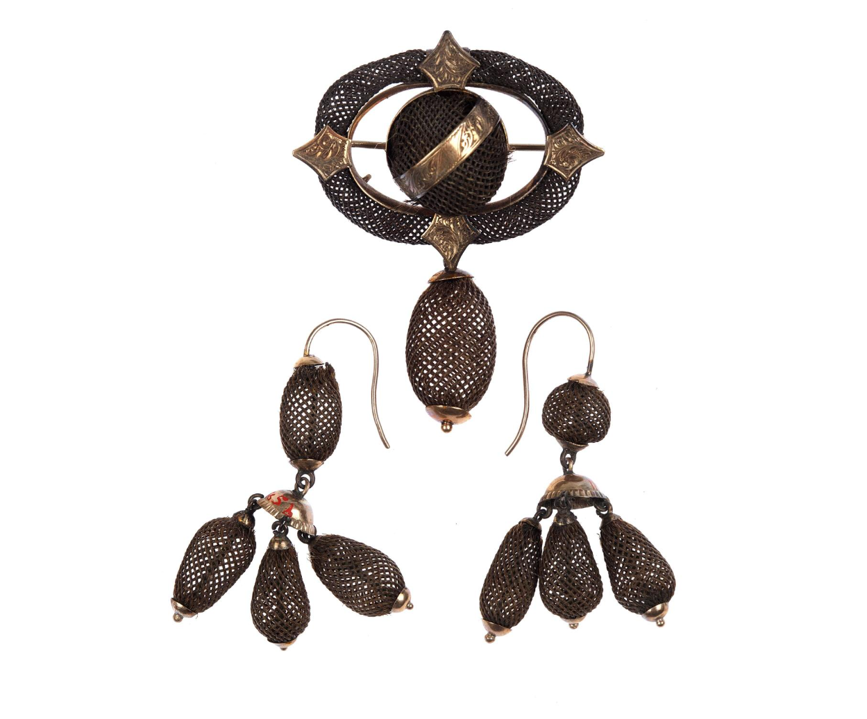 A Hair-Raising Idea? Using Human Hair in Jewelry – Public History Amsterdam